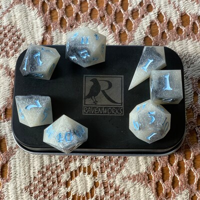 Tengwar Elven Script Dice Box Personalized Wooden Dice Vault RPG ...