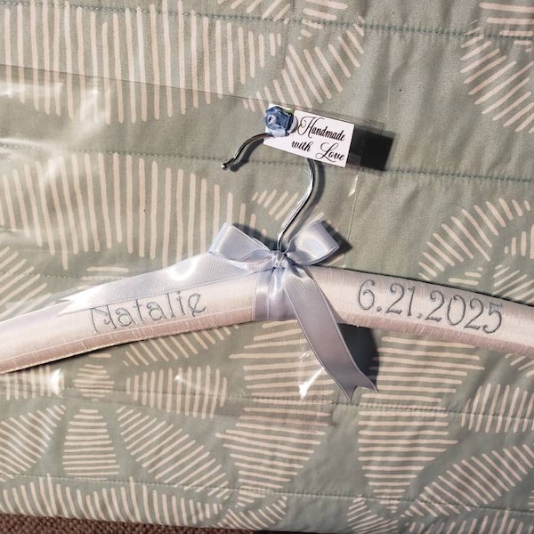 Embroidered Baby Hanger Set,personalized Gift,blue and Pink Baby Cloth ...