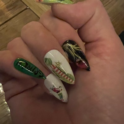 St Pats Press on Nails Green Nails presson Nailsgold Nails St Patricks ...