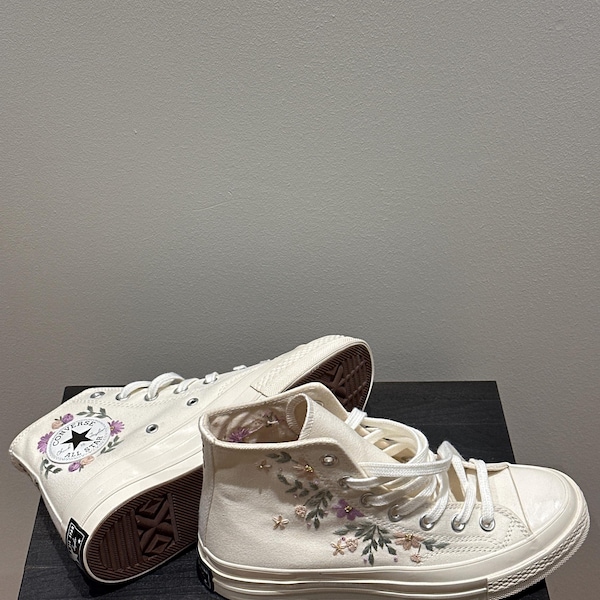 Embroidered Converse Low Tops, Custom Embroidered Platform Converse for ...
