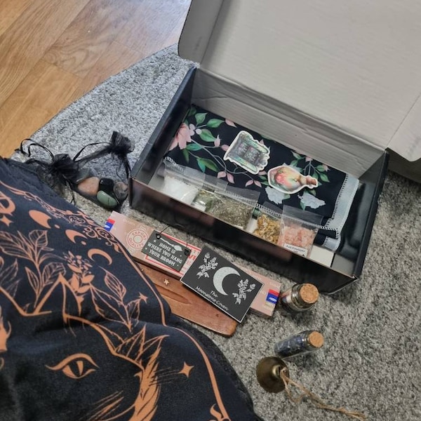 Vintage Inca Sun God Bronzetumi Ceremonial Knife With Ruby Stones Wall ...