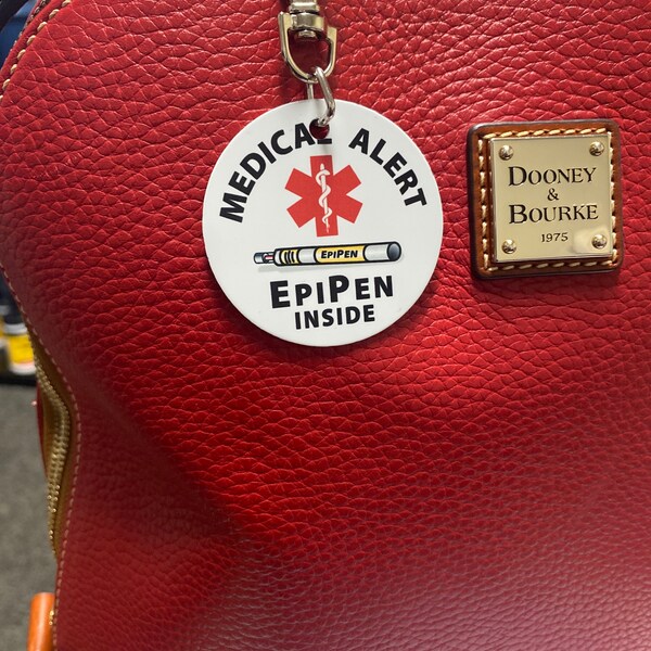 Epipen Inside Tag Medical Alert I Carry an Epipen Allergy Alert Clip on Lobster Clasp With ...