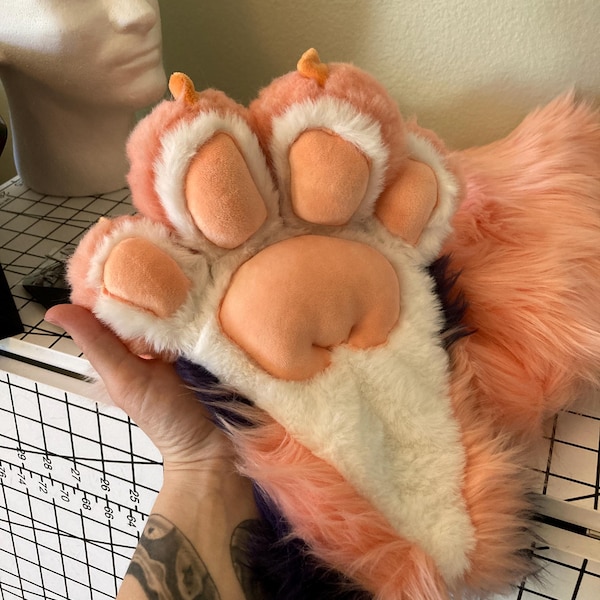 DIY Fursuit Feline Puffy Paws - PDF Handpaw Pattern by Floof Unlimited ...