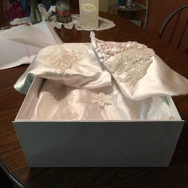 Personalized Extra Large Keepsake Box - Customize in Any Color Writing ...
