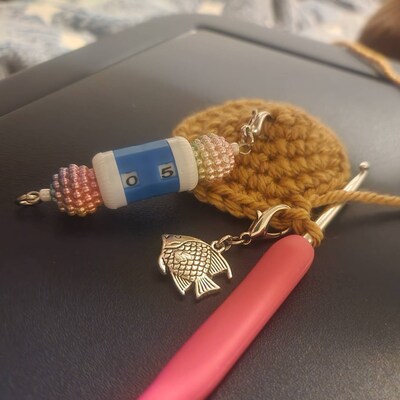 Crochet Round Counter Clip On, Round Counter and Numbered Hook ...