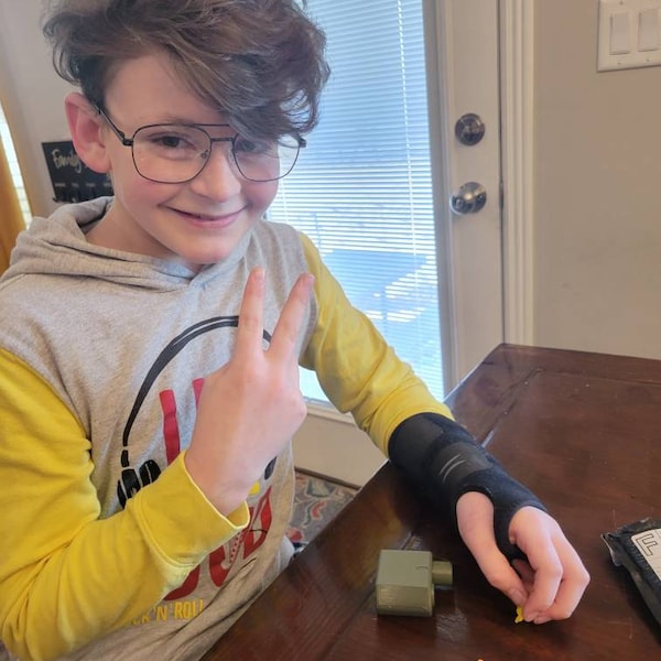 Button Fidget Clicker Toy - 3D Printed Desk Toy for Kids - Etsy