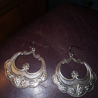 Antique Silver Locket Locket Silver Round Locket Emerald - Etsy