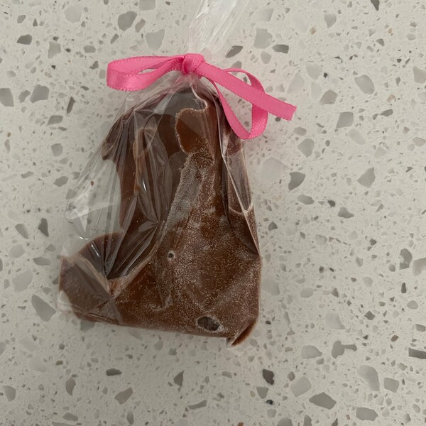 4 Diamond Shaped Chocolates Chocolate Diamonds Chocolate Diamond ...