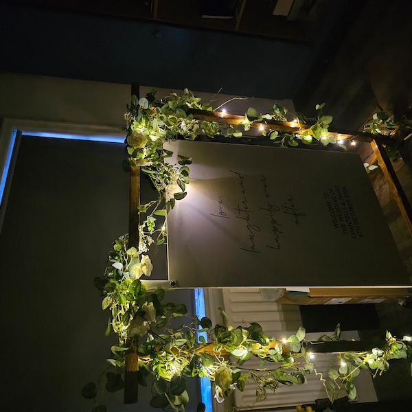 Leather Sign Hanging Straps, Wedding Sign Stand, Seating Chart Frame ...