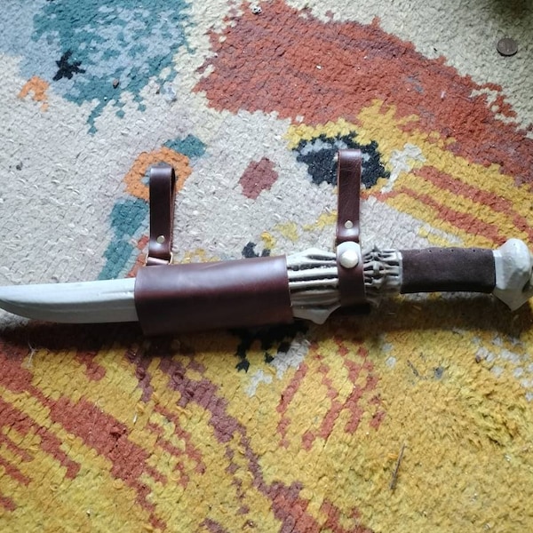 Horizontal Scabbard for Latex Dagger, for Larp, Cosplay or Costume - Etsy