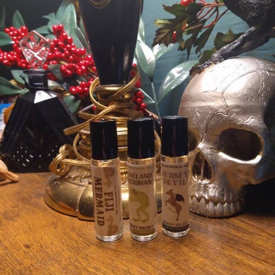Flatwoods Monster Roll on Perfume Oil / Cryptid Perfume, Weird Funky ...