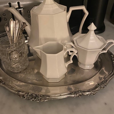 Primitive Folk Art Hand Hooked Rug by Jean Tynan. Rug Design by Marion ...