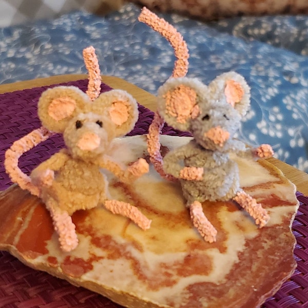 Surprise Funny Feral One Posable Chenille Stem, Pipe Cleaner Kitty Cat ...