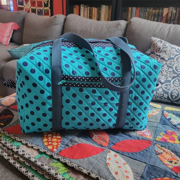 PDF Holland Duffle Pattern || Quilted Boxy Duffle Bag PDF Pattern - Etsy Canada