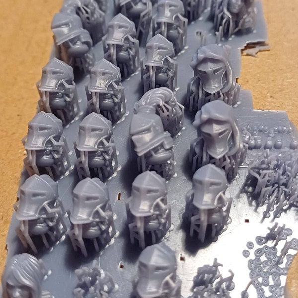 Alternative Helmeted Heads - 28mm - Wargaming - Resin Models - Fine Detail - Etsy