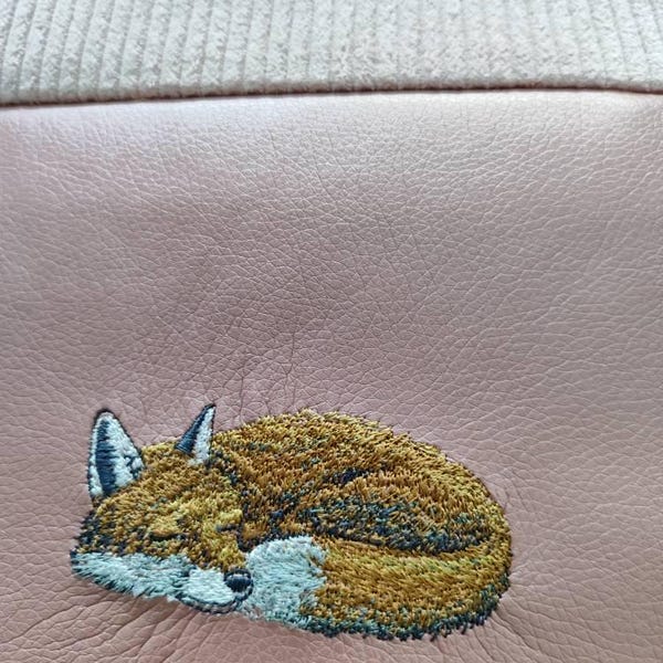 Cozy Fox Embroidery Design – Digital Machine Embroidery File of a ...