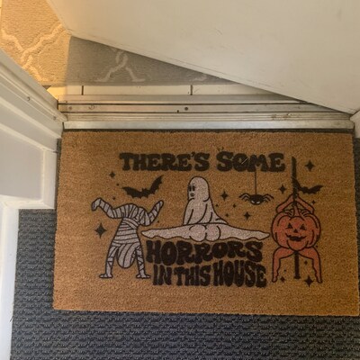 There's Some Horrors in This House Doormat, Funny Ghost Pumpkin Door ...