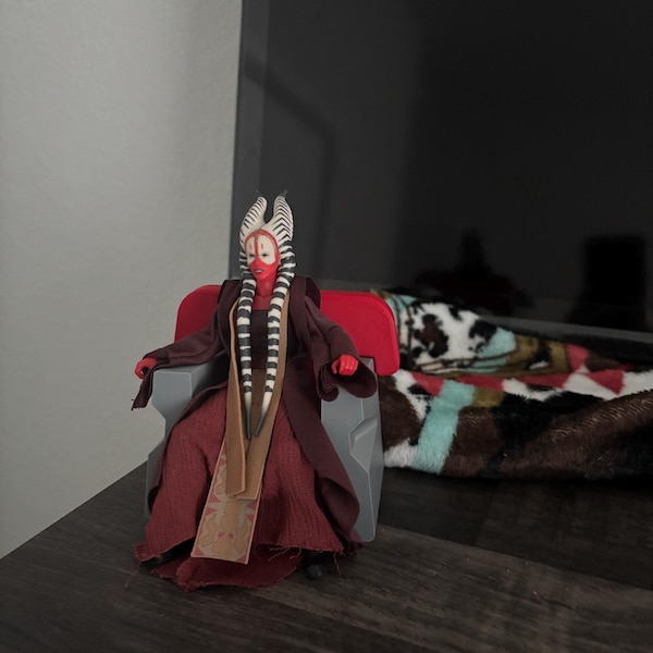 Grinch's Grumpy Greeting: A 3D Printed Stink Stank Stunk Door Corner ...