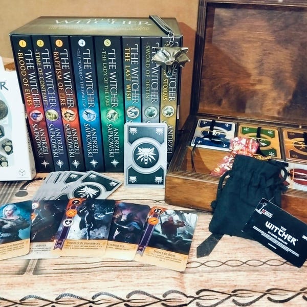 537 Cards - All 5 Decks (dlc Cards Included), PREMIUM Real Wood Box ...