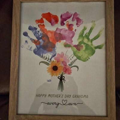 Custom Names Handprint Mother's Day Keepsake Grandma Floral Art Flower ...