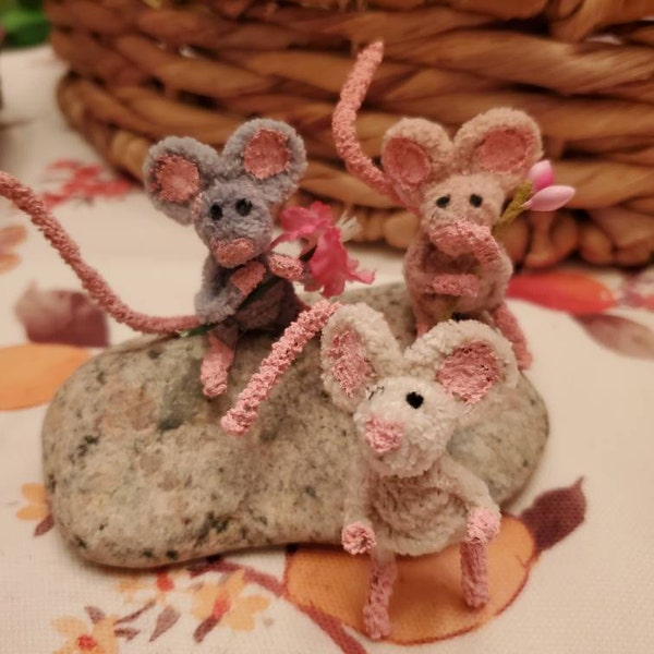 Surprise Funny Feral One Posable Chenille Stem, Pipe Cleaner Kitty Cat ...