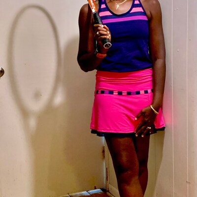 Completo da tennis donna gonna fantasia e canotta bianca con ...