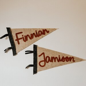 Custom Name Pennant script - Etsy