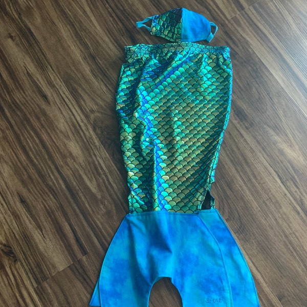 Iridescent Mermaid Foil Fish Scales Nylon Spandex 4way Stretch 58/60 ...