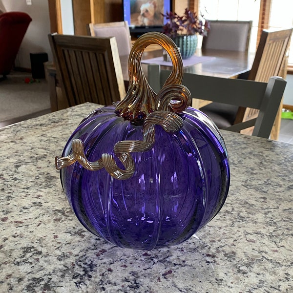 Beautiful Transparent Orange Pumpkin- A Classic Small Pumpkin Handmade ...