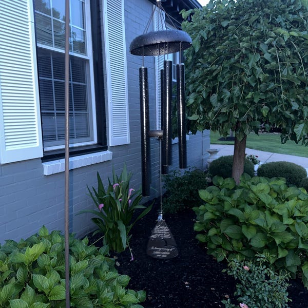 Memorial Wind Chimes | Personalized Listen to the Wind Sympathy Wind ...