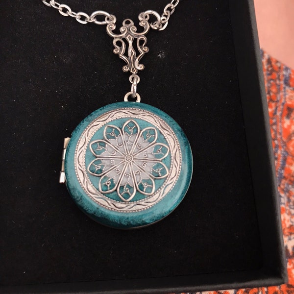 Vintage Style Metallic Blue Locket. Filigree Locket. Gift for Women. - Etsy