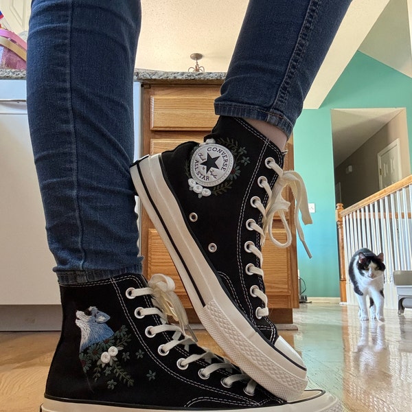 Embroidered Converse/custom Converse Pet/custom Embroidered Blue Wolf ...