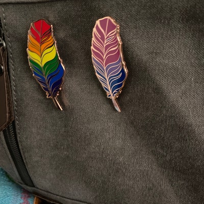 Bi Bisexual Pride Feather Enamel Pin LGBT - Etsy