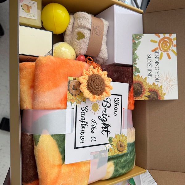 Cozy Hygge Gift Box – Self-care Package for Relaxation With Blanket ...