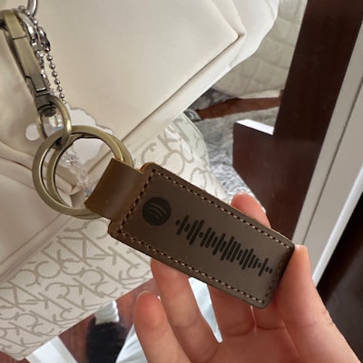 Custom SONG KEYCHAIN, Personalized Scannable Music Keychain, CHRISTMAS ...