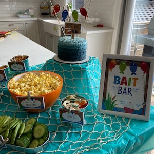 Bait Bar Sign, Fishing Table Sign, Fishing Party Food Signs, Fishing ...