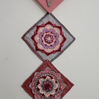 Yin Yang Granny Square - Etsy