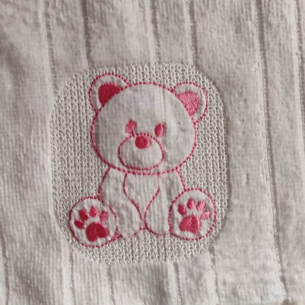 Embossed Bear Embroidery Design, 15 Sizes, Bear Machine Embroidery ...