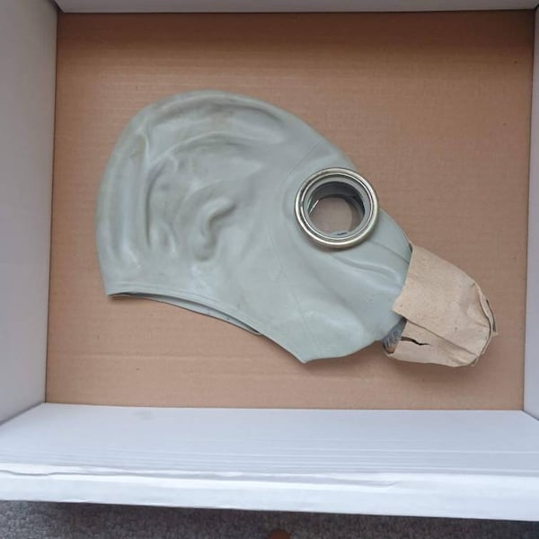 Cold War Era Soviet Russian Military Gas Mask GP-5 Genuine Surplus ...