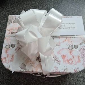 Pink Themed Deluxe Afternoon Tea Gift Hamper a Fabulous Selection of ...