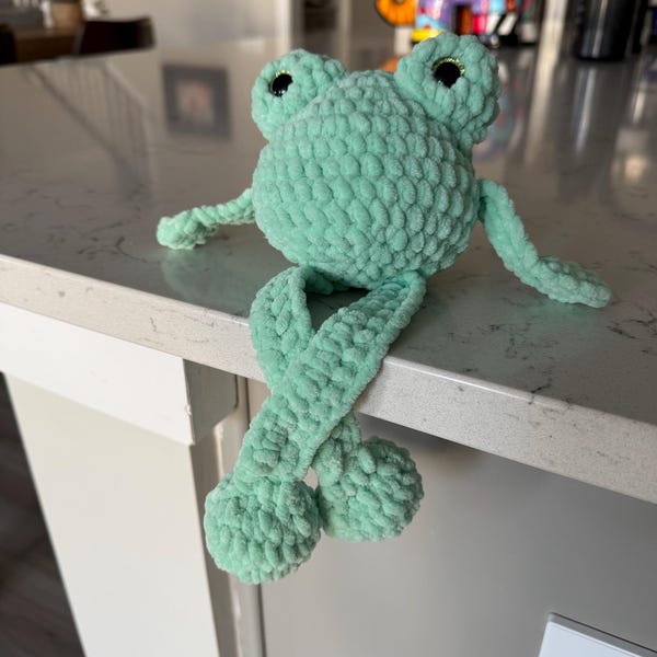 Frank the Froggy Crochet Pattern- Frog With Floppy Legs and Arms - Etsy