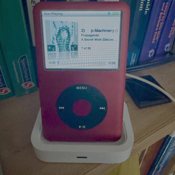 Apple Ipod Classic - 7th/6th Gen, Silver+black (3000mah Battery ...