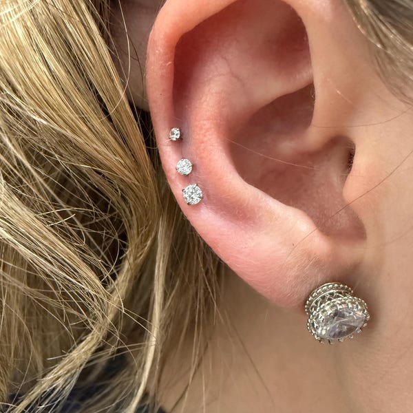 Titanium Cz Threadless Push Pin Labret, Flat Back Earring, Cartilage ...