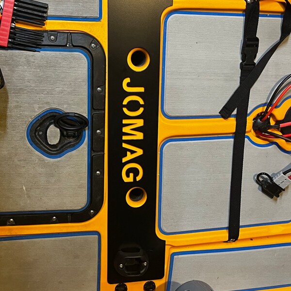 Running Razorback Metal Art - Etsy