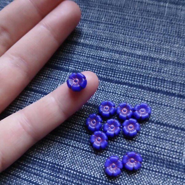 Daisy Blossom Flower Bead Cups | 10mm | Set of Eight (8) | Pale Chalk ...
