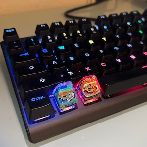 ASTRONAUT on Space Ship Artisan Keycap, Astronaut Custom Keycaps ...