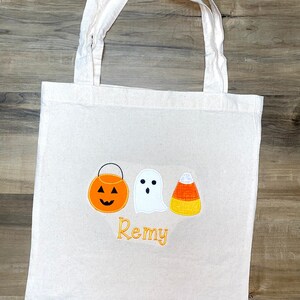 Mardi Gras Alligator With Jester Hat Blanket Stitch Applique | Etsy