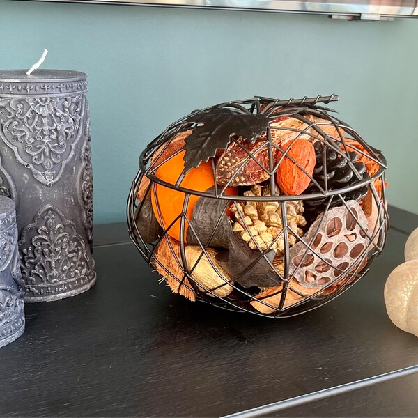 Ornate Gothic Candle,witchy Candle, Vegan Witches Candle , Highgate ...