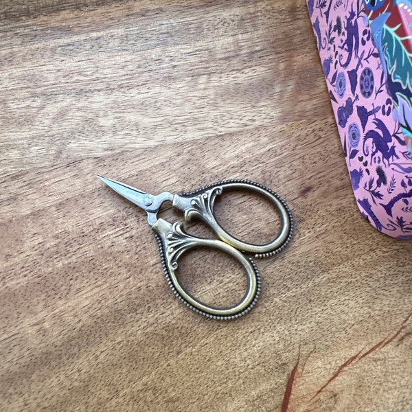 Mini Embroidery Scissors • Vintage Style Ornate Design in Antique Gold ...