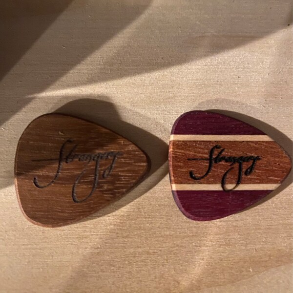 Hand Made Wood Guitar Pick - Multi-wood Guitar Pick - Custom Guitar ...